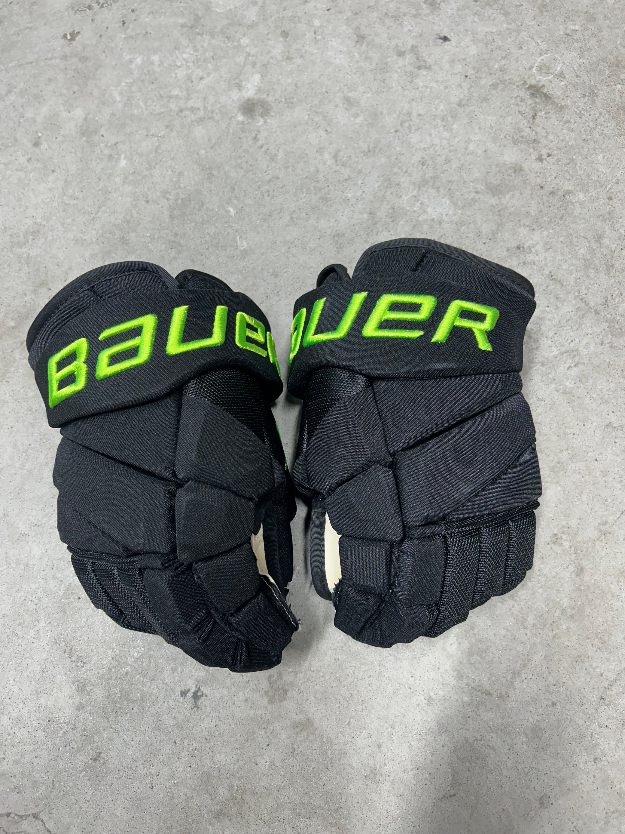 14” Bauer Hyperlite Gloves Pro Stock Tyler Seguin - North Prostock