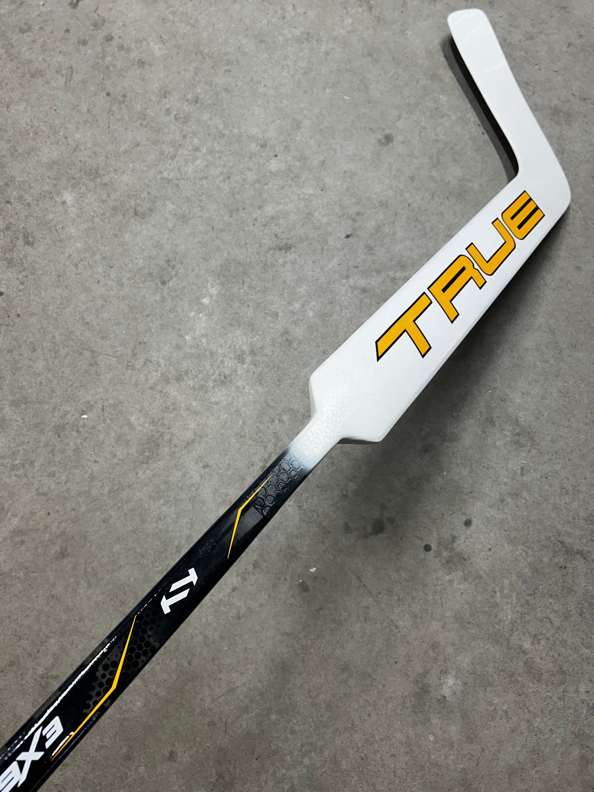 Left Hand 25.5” True 9X3 Catalyst JORDAN BINNINGTON Pro Stock NHL Goal ...